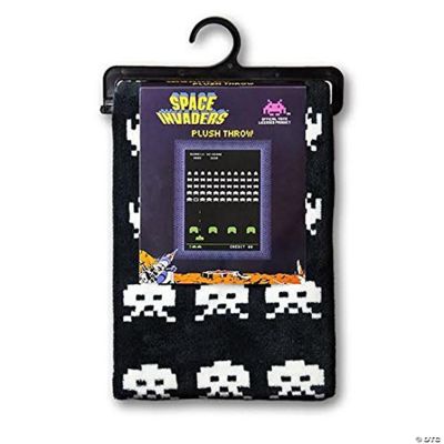 Space Invaders Plush Lightweight Throw Blanket 60 x 45 Inches ...