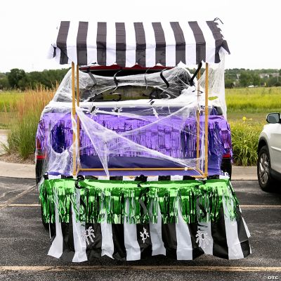 Spiderweb Purple & Black Trunk-or-Treat Decorating Kit – 30 Pc.