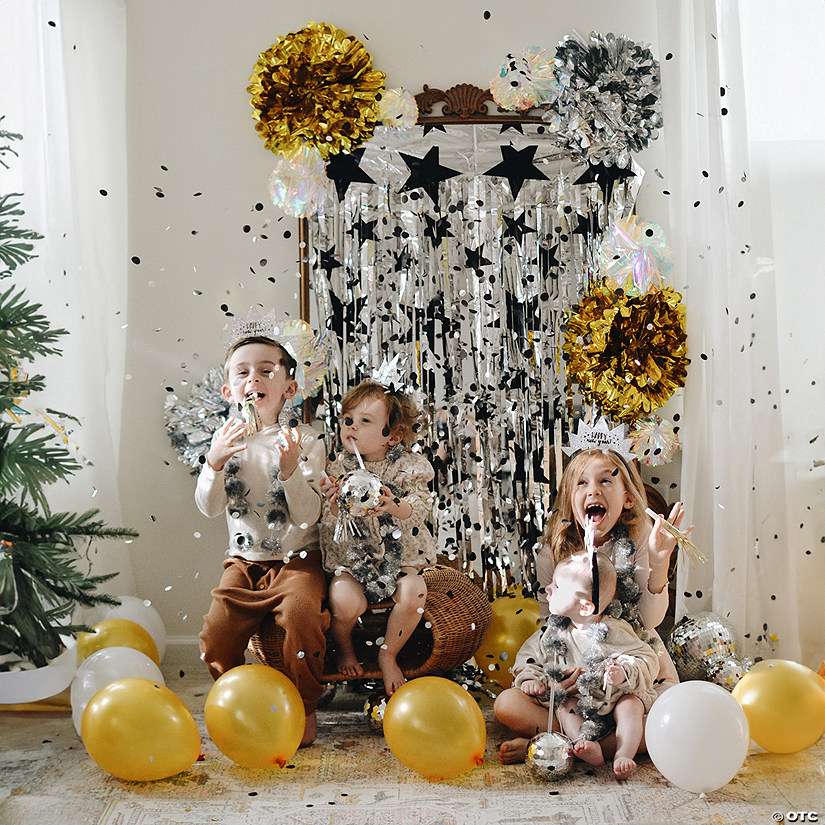 Silver & Gold Backdrop Decorating Kit - 46 Pc.