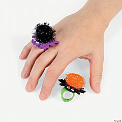 Pom-Pom Spider Ring Craft Kit | Fun Express