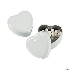 White Heart-Shaped Tins with Mints | Fun Express