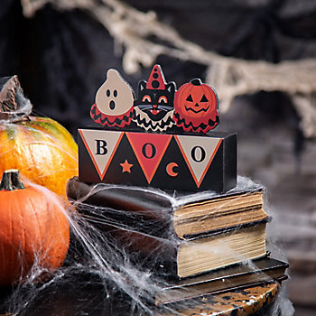 Vintage Halloween Party Supplies | Oriental Trading