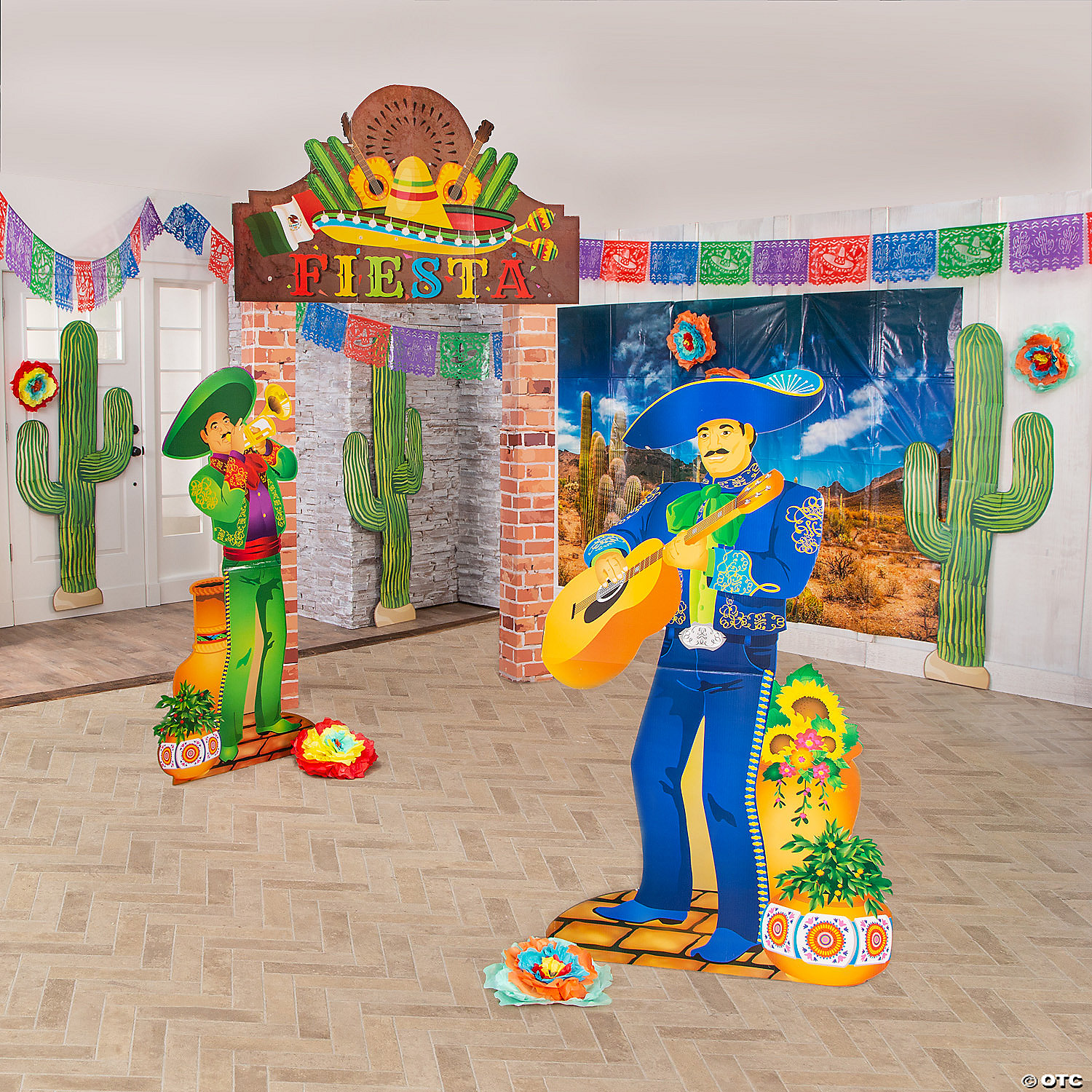 Fiesta Grand Decorating Kit | Fun Express