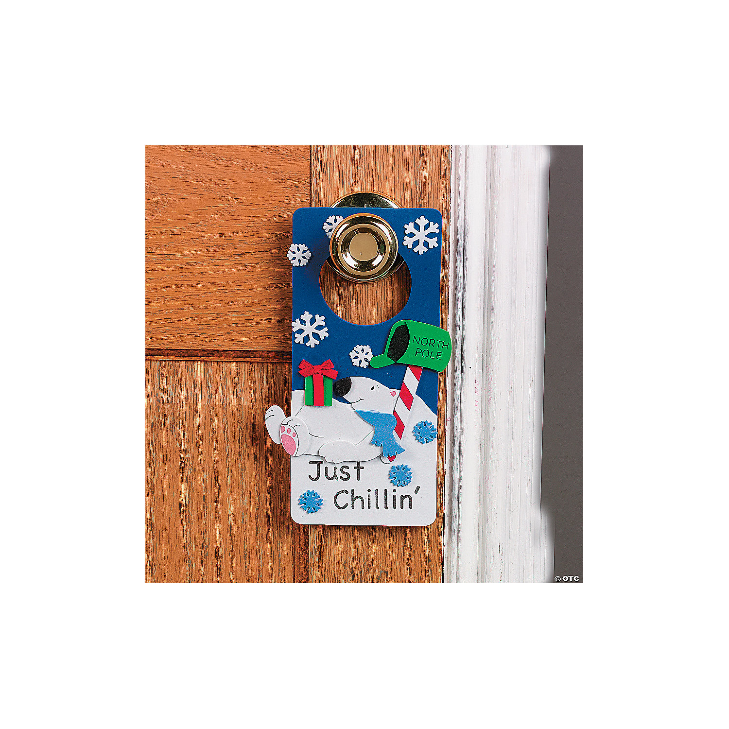 Polar Bear Door Hanger Craft Kit | Fun Express